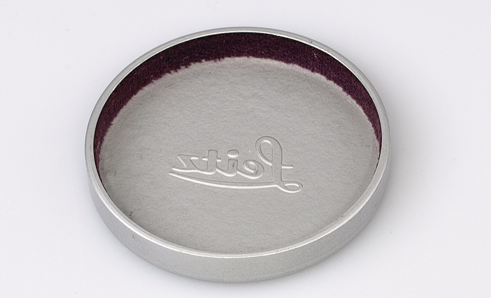 Leica metal front lenscap with inner diameter of 53mm - Wide Angle